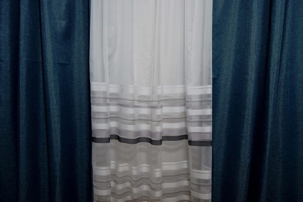 Set Perdea si Draperie Albastru Inchis » PERDELE-DRAPERII.RO
